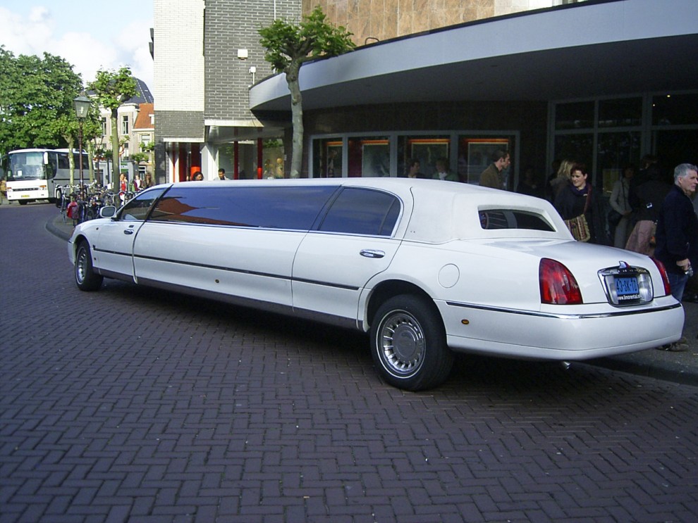 Limo, Hummer of bruidsauto huren | XTREMELIMO